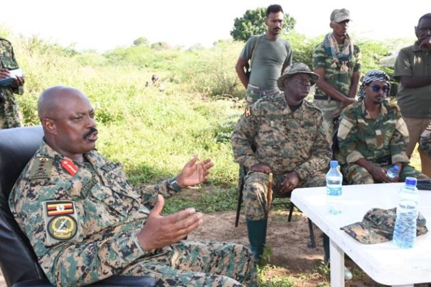 The Ground Forces Commander of Ugandan troops in Somalia pays an ...